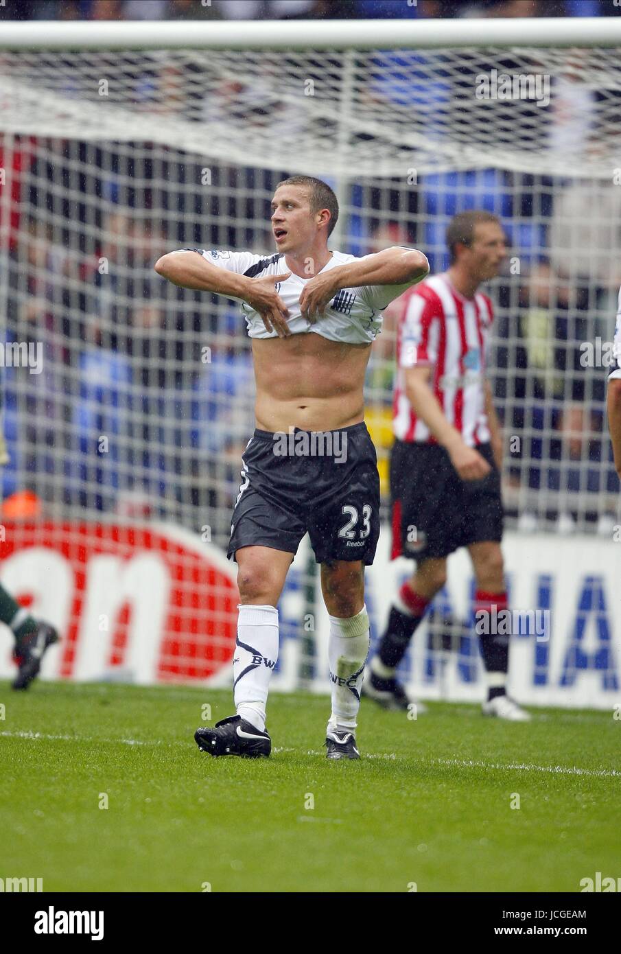 SEAN DAVIS AFFTER MISSING CHANCE BOLTON WANDERERS V SUNDERLAND BOLTON ...