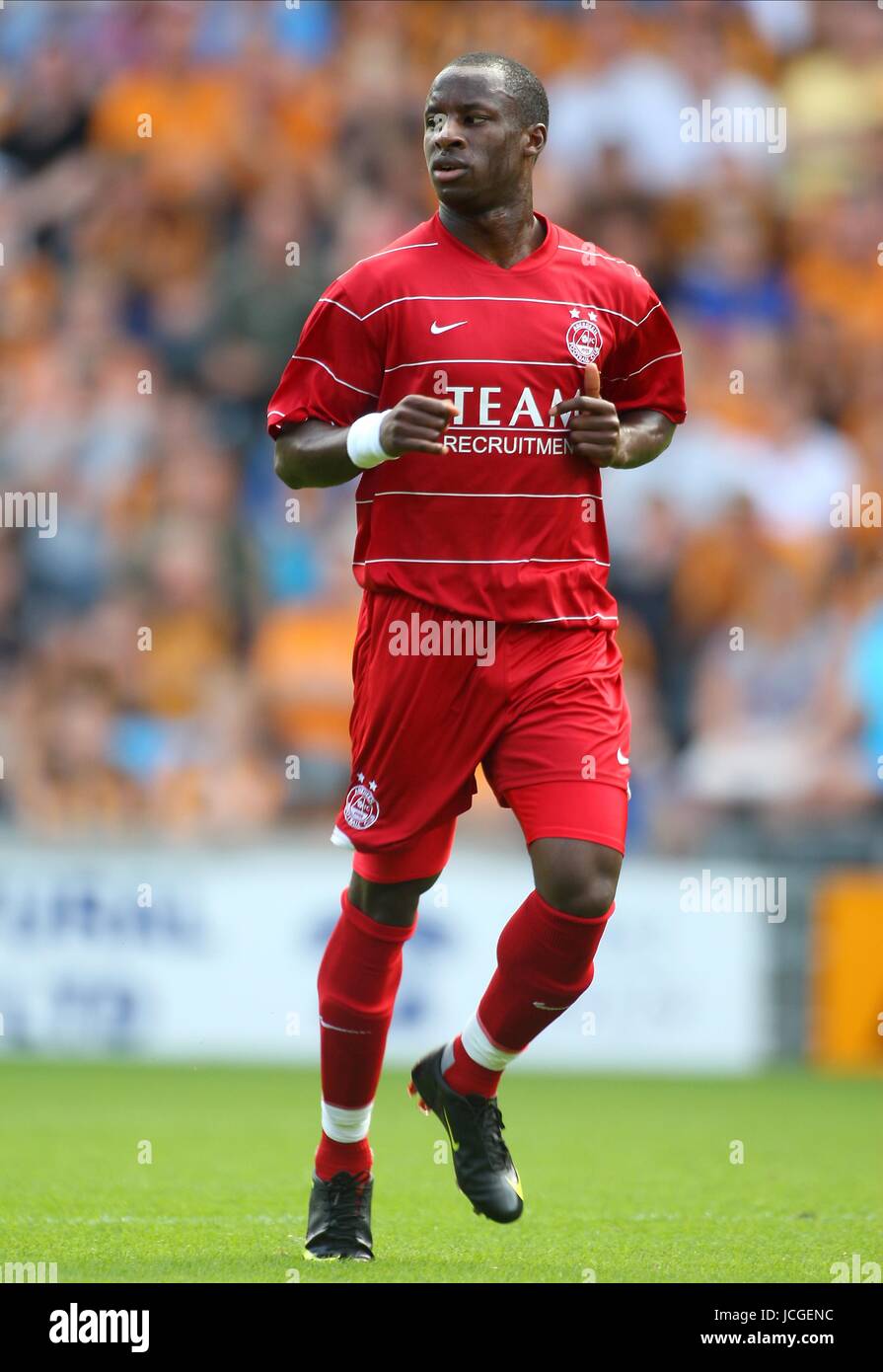 SONE ALUKO ABERDEEN FC HULL CITY V ABERDEEN KC STADIUM, HULL, ENGLAND ...