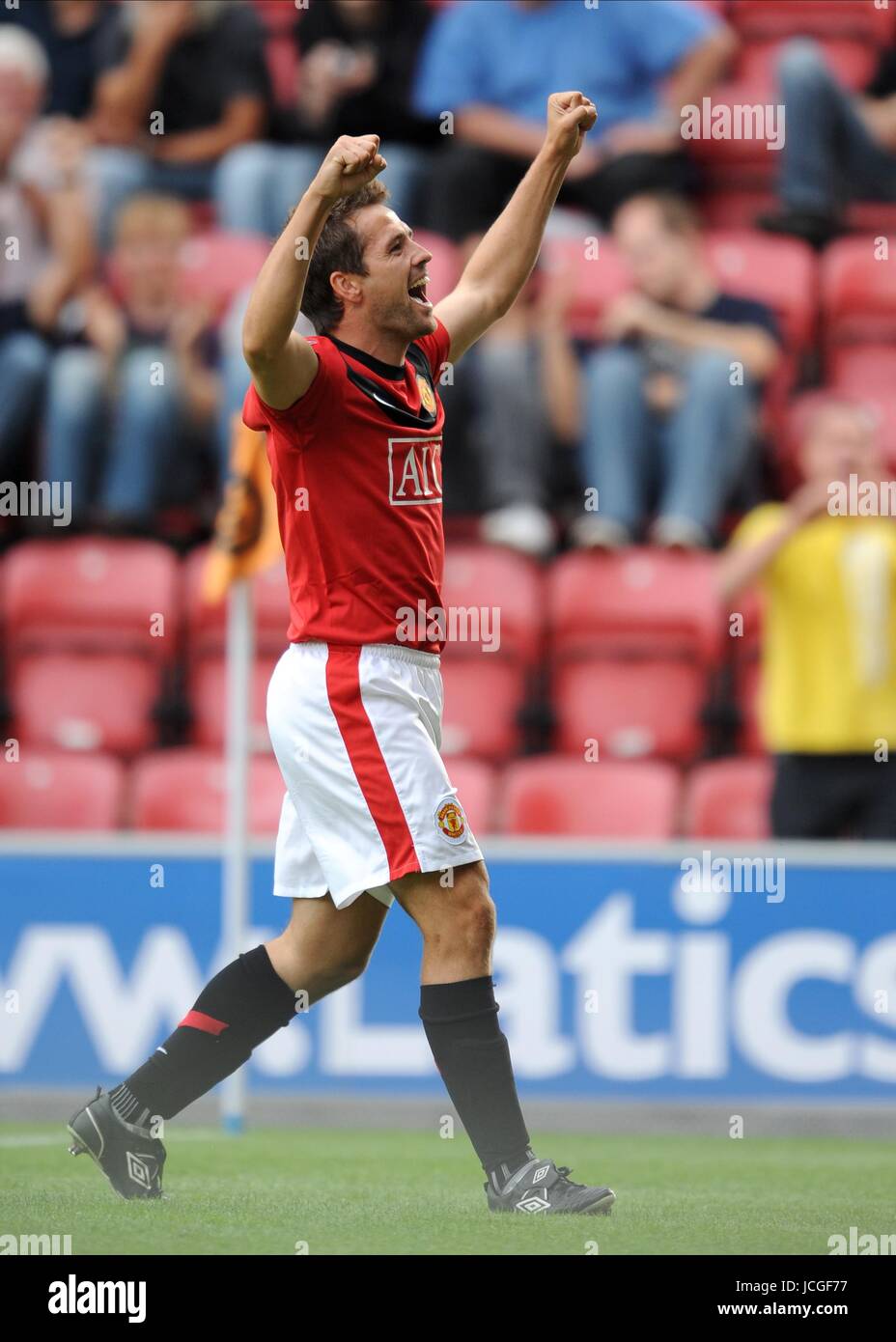 MICHAEL OWEN CELEBRATES GOAL WIGAN V MANCHESTER UNITED WIGAN V ...