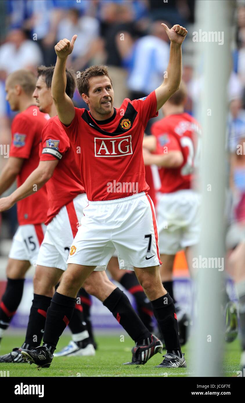Michael owen manchester united 2009 hi-res stock photography and images ...