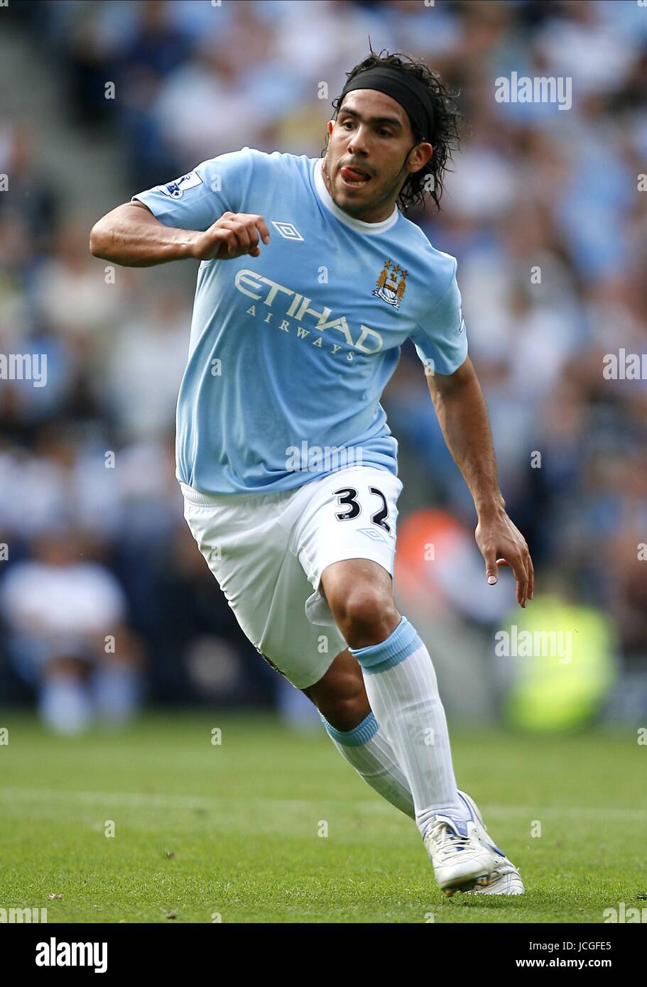 Carlos tevez manchester city 2009 hi-res stock photography and images ...