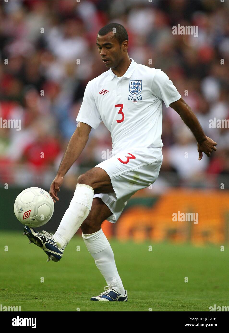 ASHLEY COLE ENGLAND & CHELSEA FC ENGLAND V SLOVENIA WEMBLEY STADIUM ...
