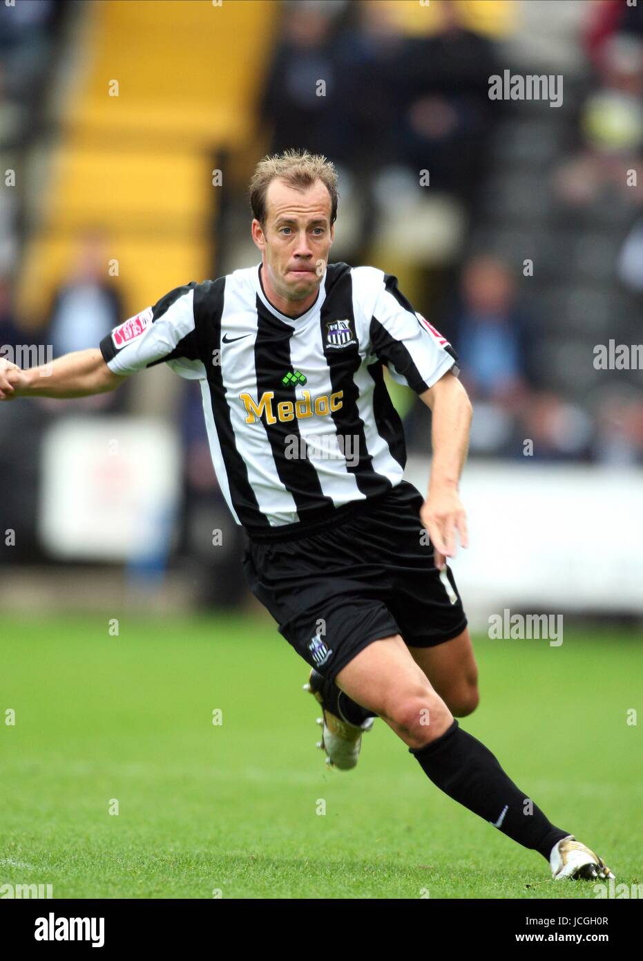 Jamie clapham notts county hi-res stock photography and images - Alamy