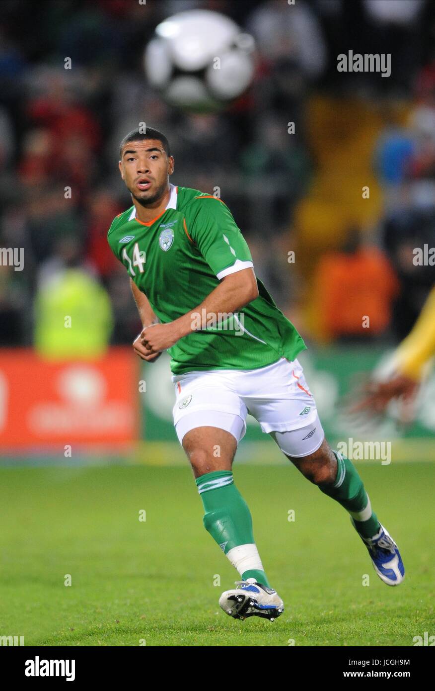 LEON BEST REP OF IRELAND REP OF IRELAND V SOUTH AFRICA THOMOND PARK ...