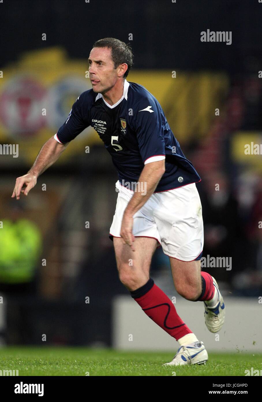 DAVID WEIR SCOTLAND & GLASGOW RANGERS FC SCOTLAND V HOLLAND HAMPDEN ...