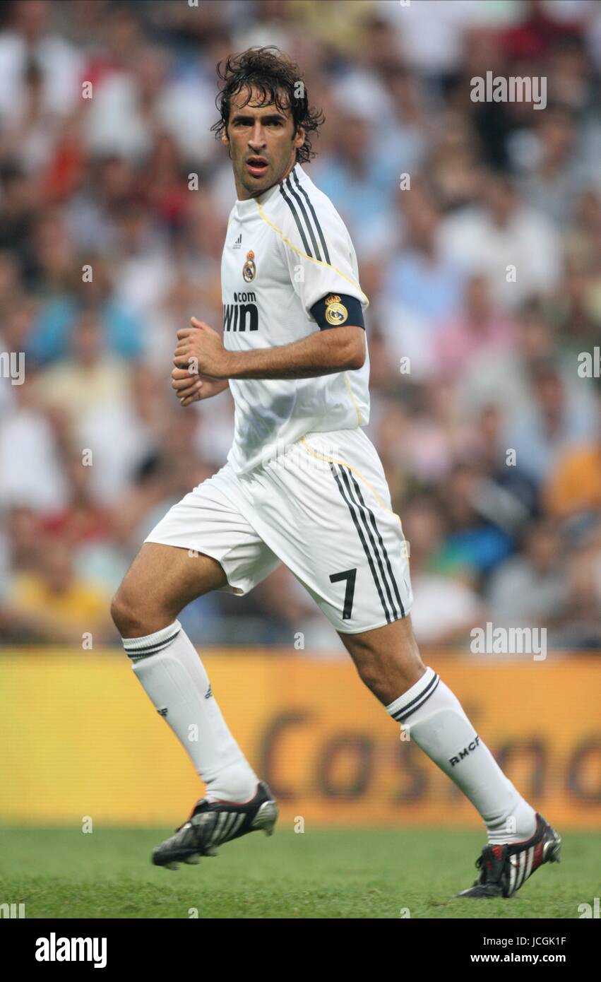 RAUL REAL MADRID CF REAL MADRID, LA LIGA SANTIAGO BERNABEU, MADRID ...