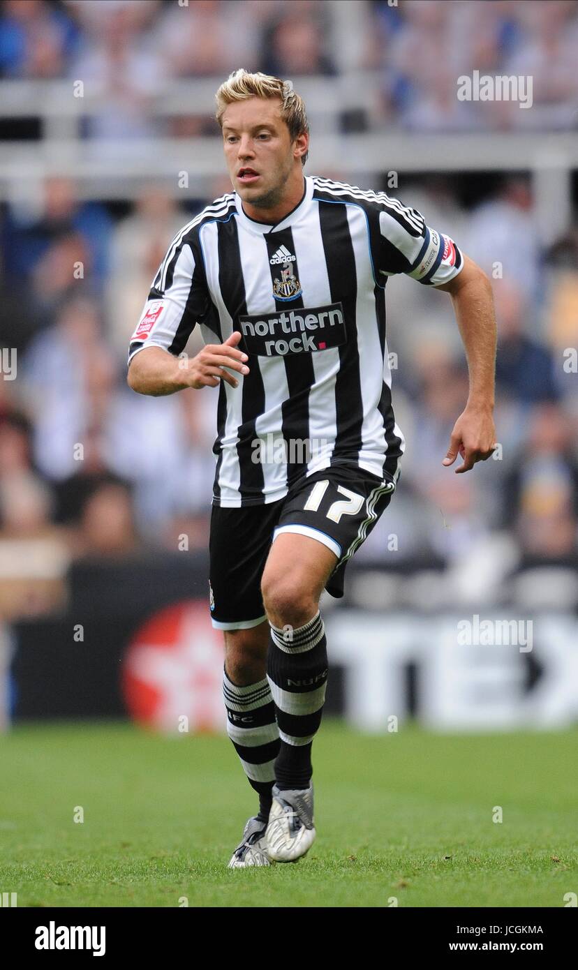 ALAN SMITH NEWCASTLE UNITED FC NEWCASTLE V PLYMOUTH ST JAMES PARK ...