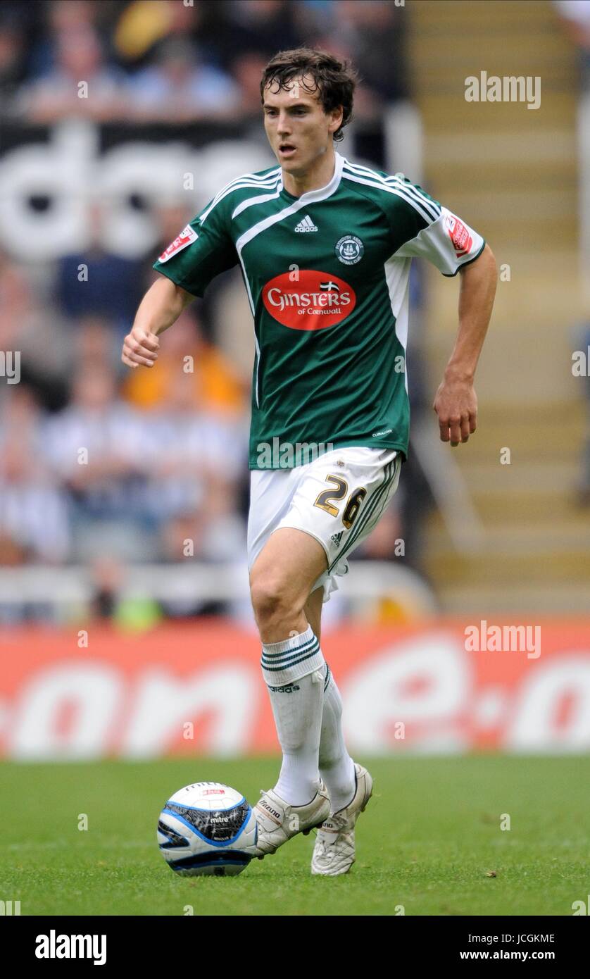 ALAN GOW PLYMOUTH ARGYLE FC NEWCASTLE V PLYMOUTH ST JAMES PARK ...