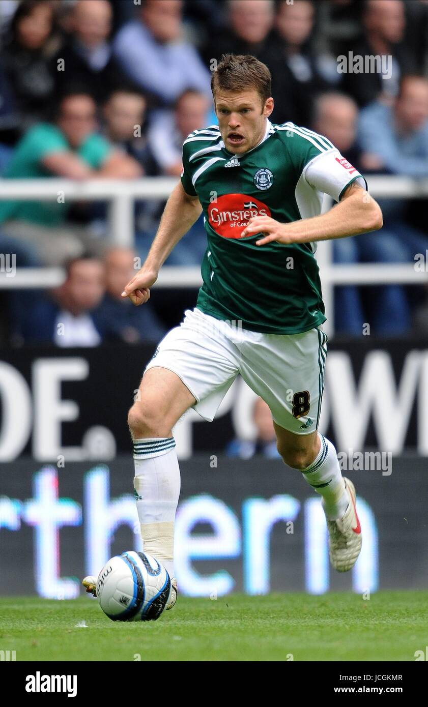 JAMIE MACKIE PLYMOUTH ARGYLE FC NEWCASTLE V PLYMOUTH ST JAMES PARK ...
