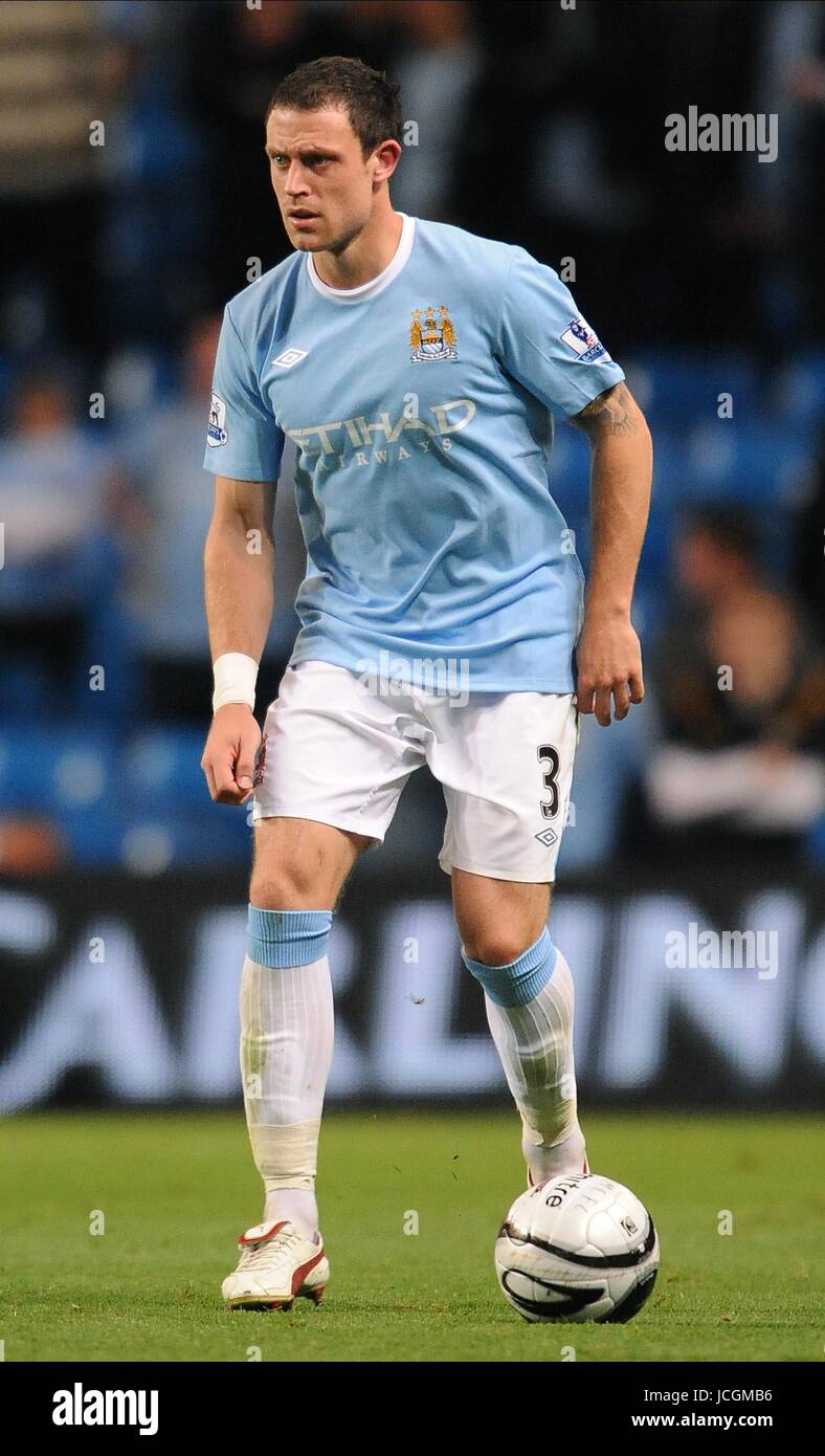 WAYNE BRIDGE MANCHESTER CITY FC MANCHESTER CITY V FULHAM CITY OF ...