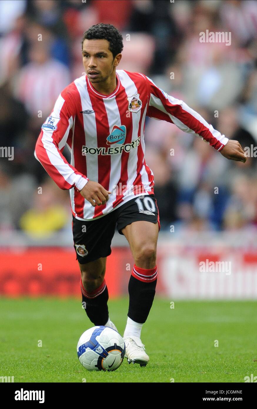 KIERAN RICHARDSON SUNDERLAND FC SUNDERLAND V WOLVES STADIUM OF LIGHT ...