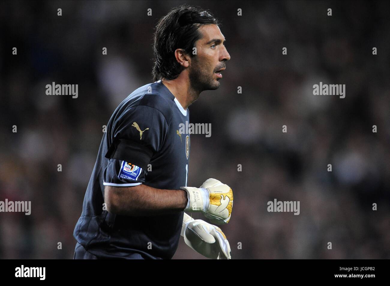 GIANLUIGI BUFFON ITALY & JUVENTUS REP OF IRELAND V ITALY CROKE PARK ...