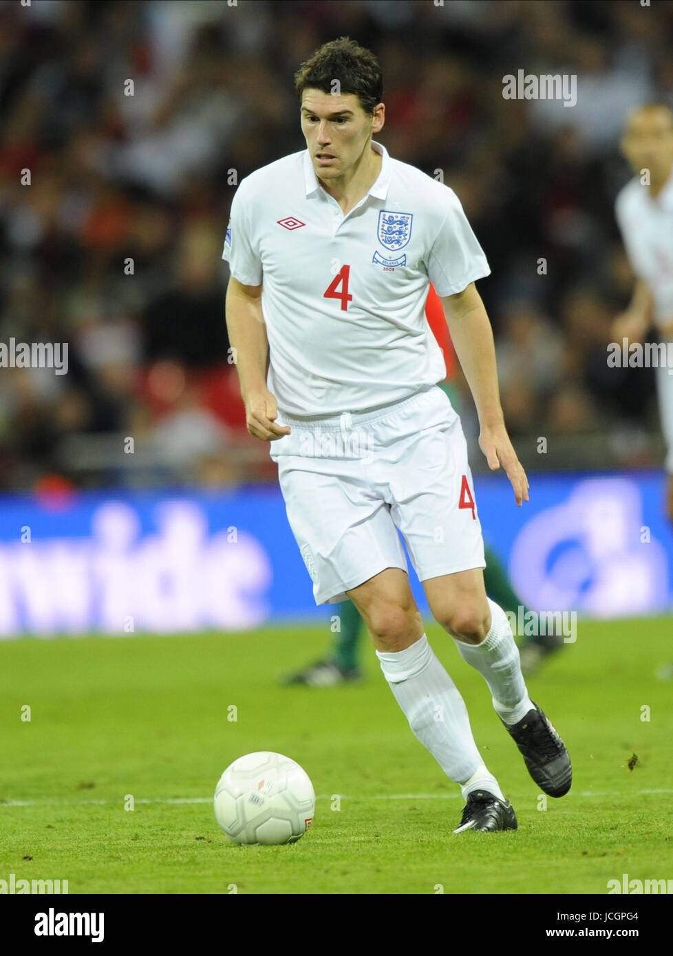 GARETH BARRY ENGLAND ENGLAND V BELARUS, WORLD CUP QUALIFYING WEMBLEY ...