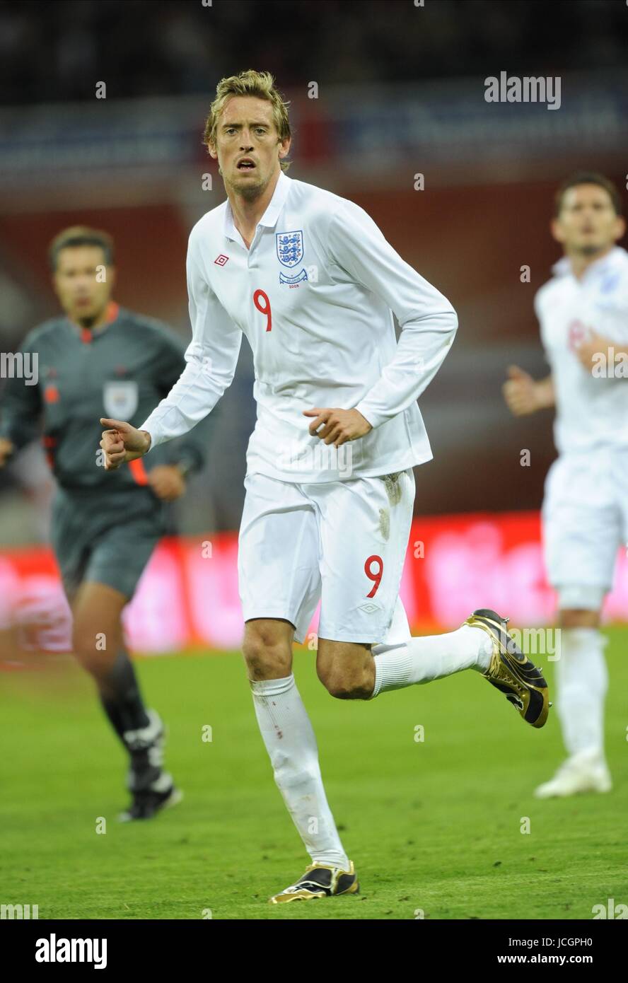 PETER CROUCH ENGLAND ENGLAND V BELARUS, WORLD CUP QUALIFYING WEMBLEY ...