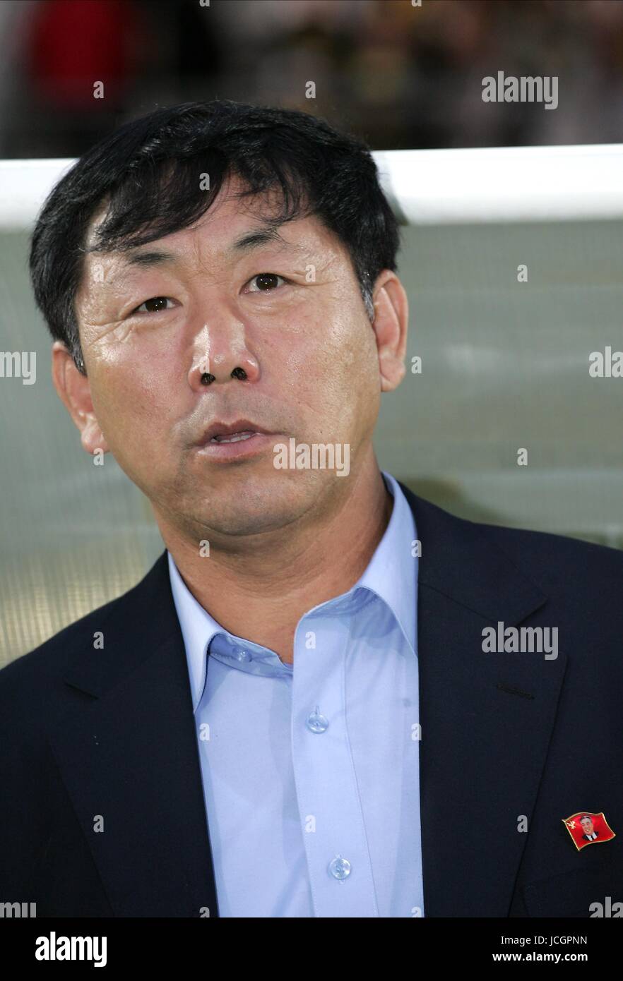 Kim jong hun north football coach hi-res stock photography and images ...