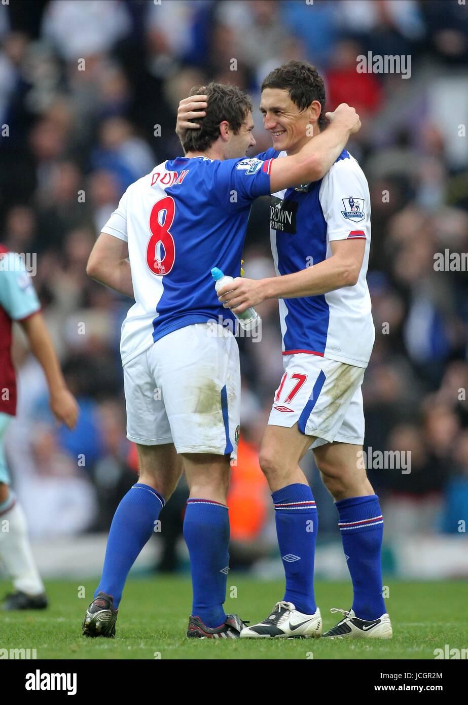 DAVID DUNN & KEITH ANDREWS CELEBRATE BLACKBURN ROVERS V BURNLEY ...