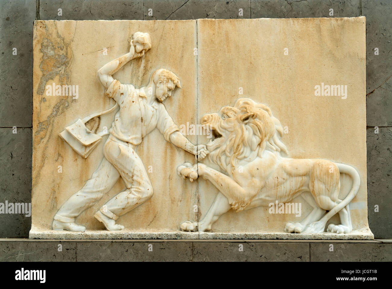 Lion man sculpture hi-res stock photography and images - Alamy