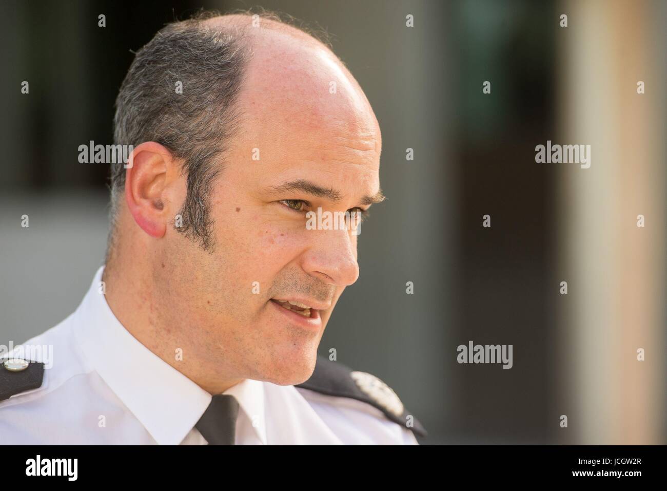 Commander stuart cundy speaks hi-res stock photography and images - Alamy