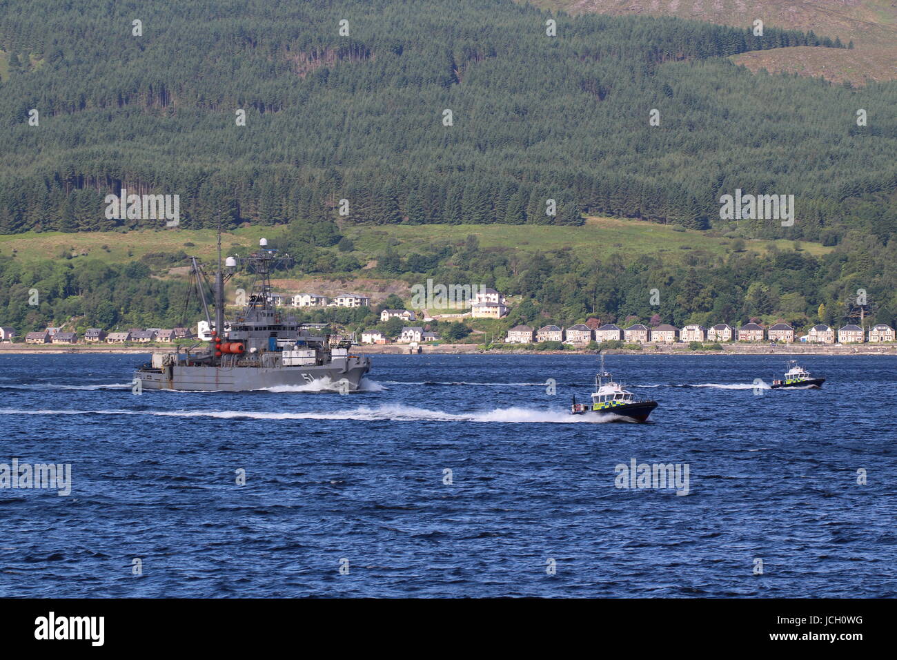USNS Grasp (T-ARS-51), a Safeguard-class salvage vessel of the US Navy ...