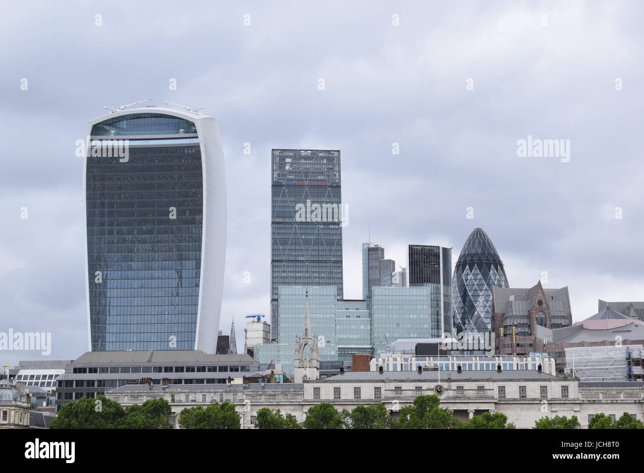 Theatre fly tower hi-res stock photography and images - Alamy