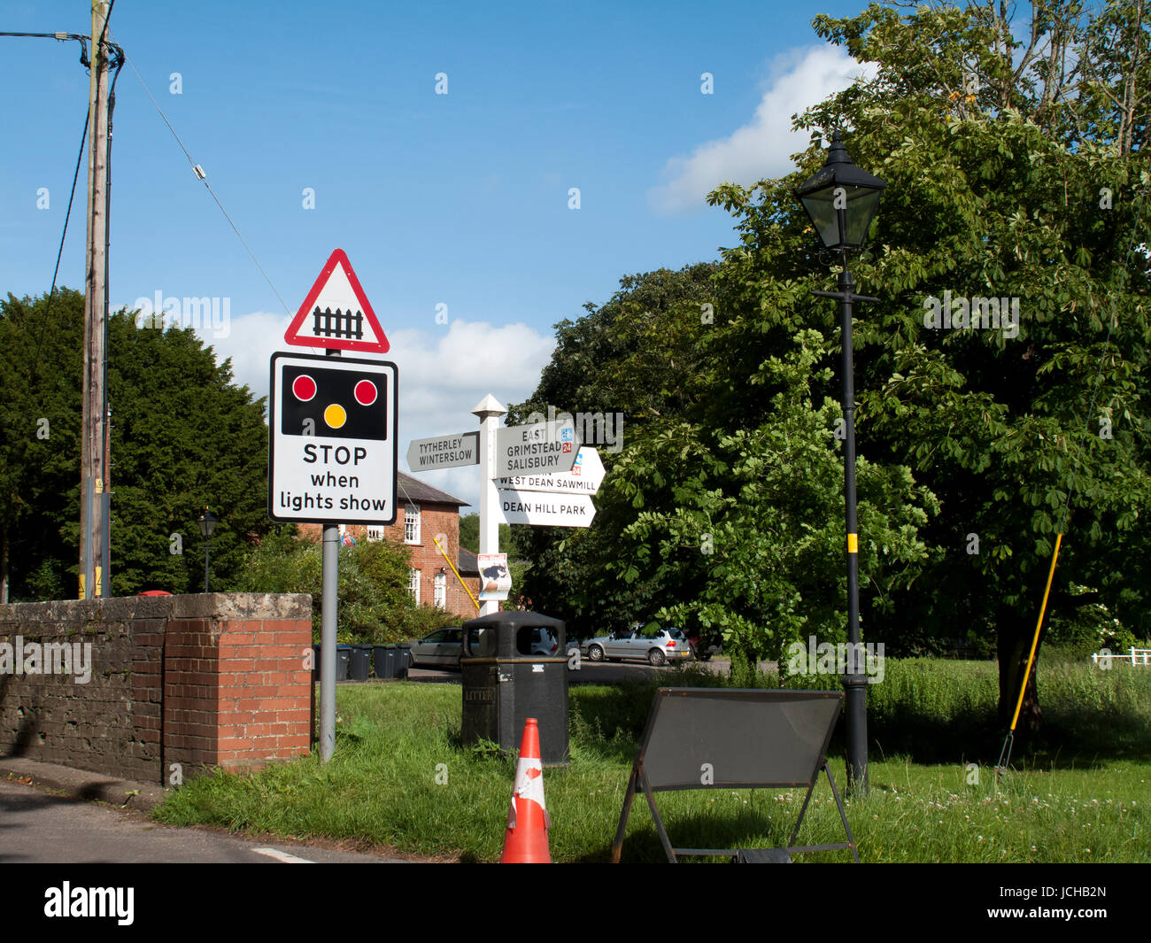 Advanced warning sign hi-res stock photography and images - Alamy