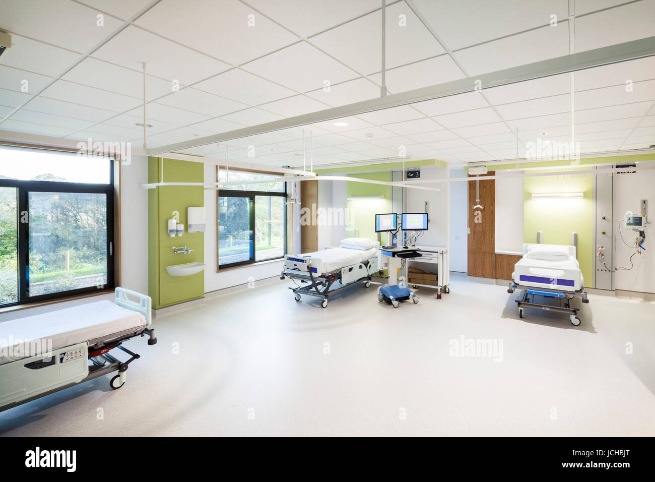 East surrey hospital, redhill hi-res stock photography and images - Alamy