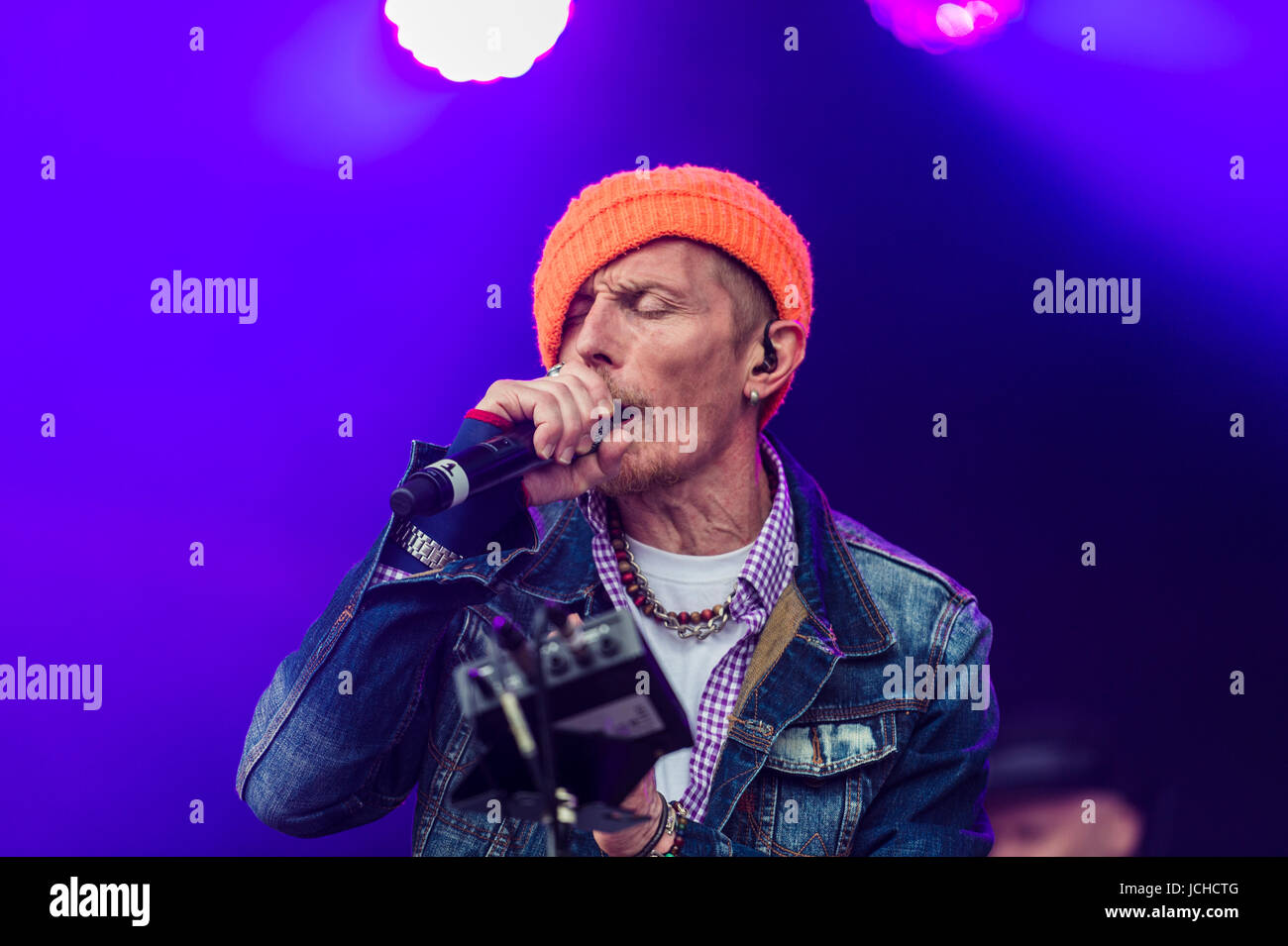 Dundrennan, Scotland, UK - July 24, 2015: Rob Birch of the Stereo MCs ...