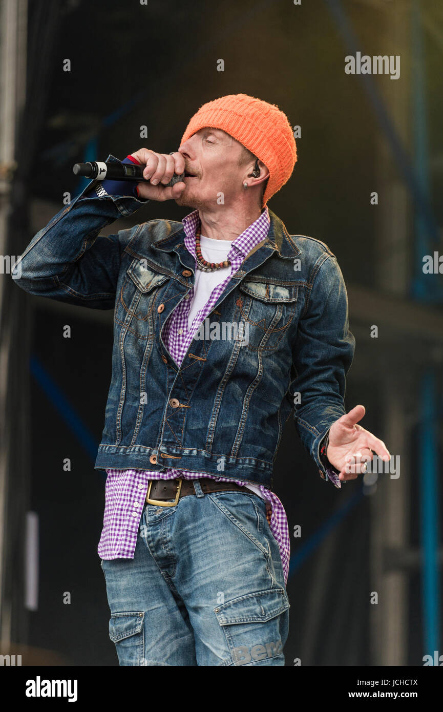 Dundrennan, Scotland, UK - July 24, 2015: Rob Birch of the Stereo MCs ...