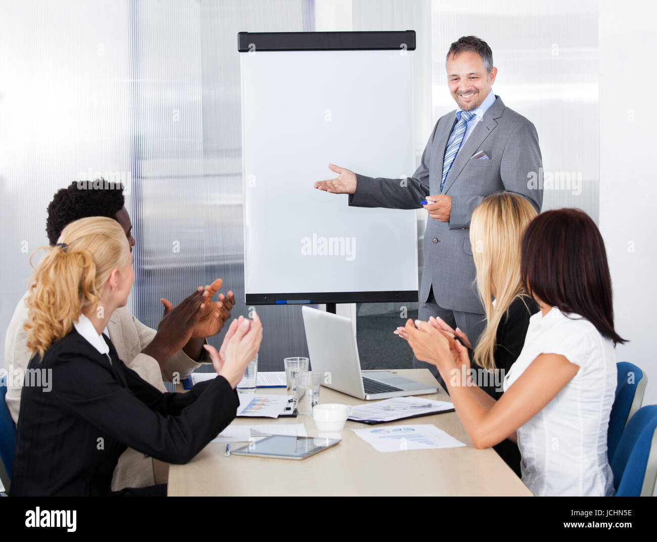 Clap working lecturer happy hi-res stock photography and images - Alamy