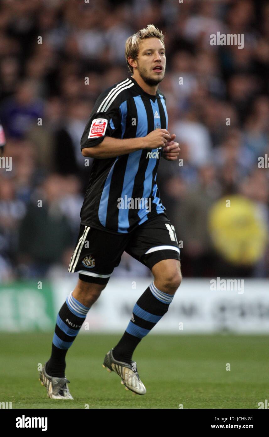 Newcastle united v nottingham forest hi-res stock photography and ...