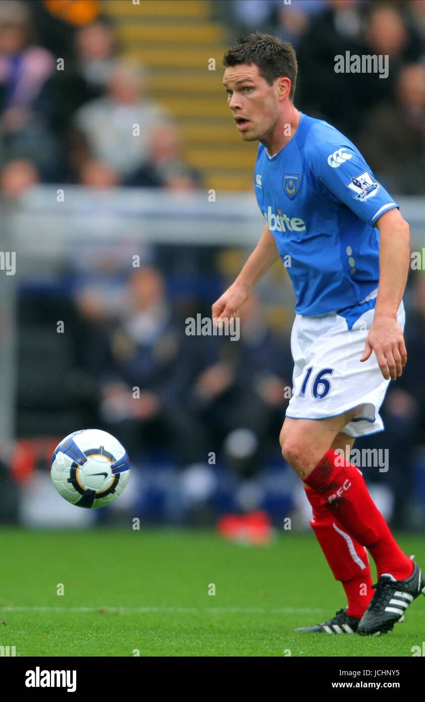 STEPHEN FINNAN PORTSMOUTH FC HULL CITY V PORTSMOUTH KC STADIUM, HULL ...
