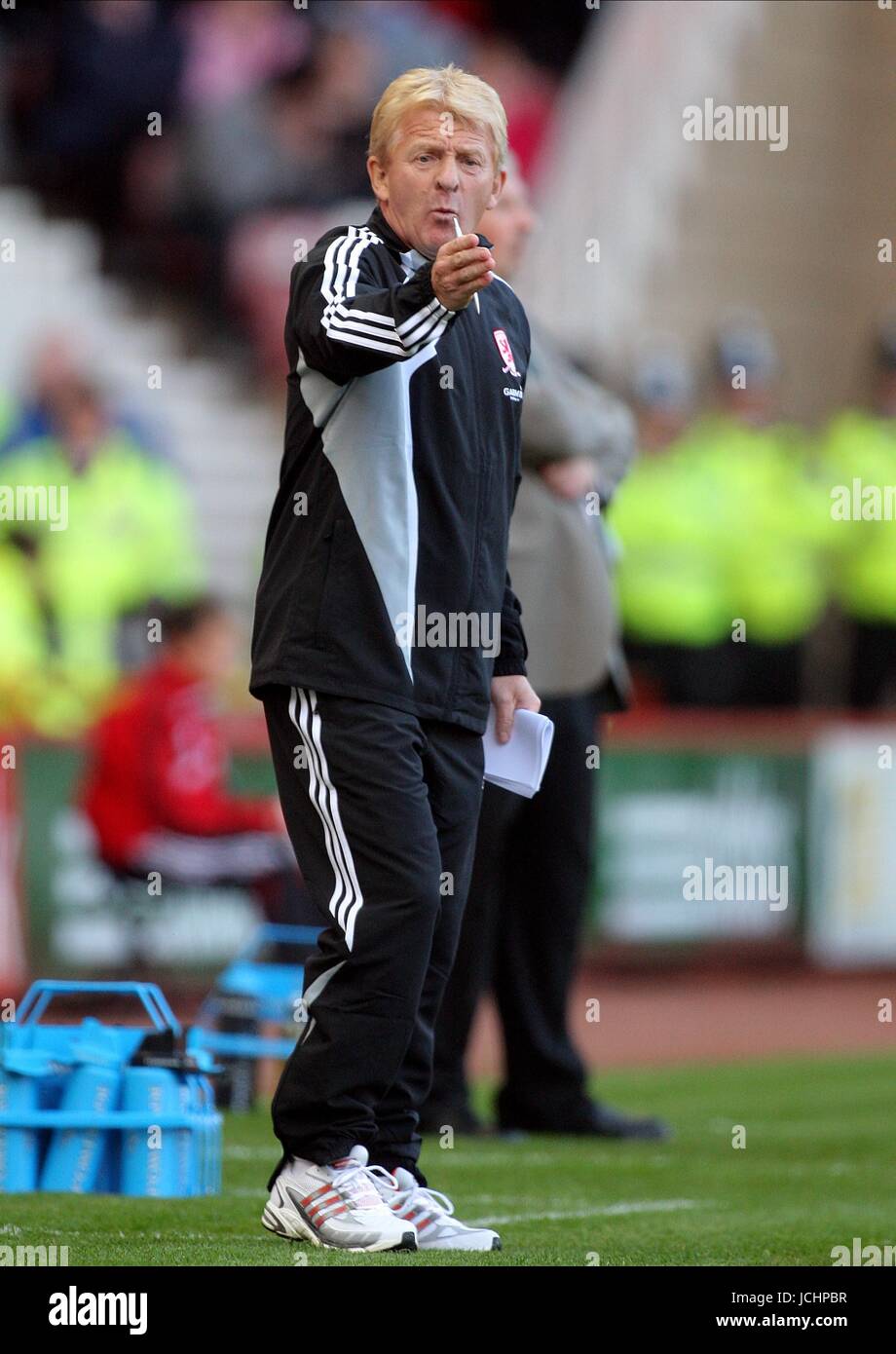 GORDON STRACHAN MIDDLESBROUGH V PLYMOUTH MIDDLESBROUGH V PLYMOUTH ...