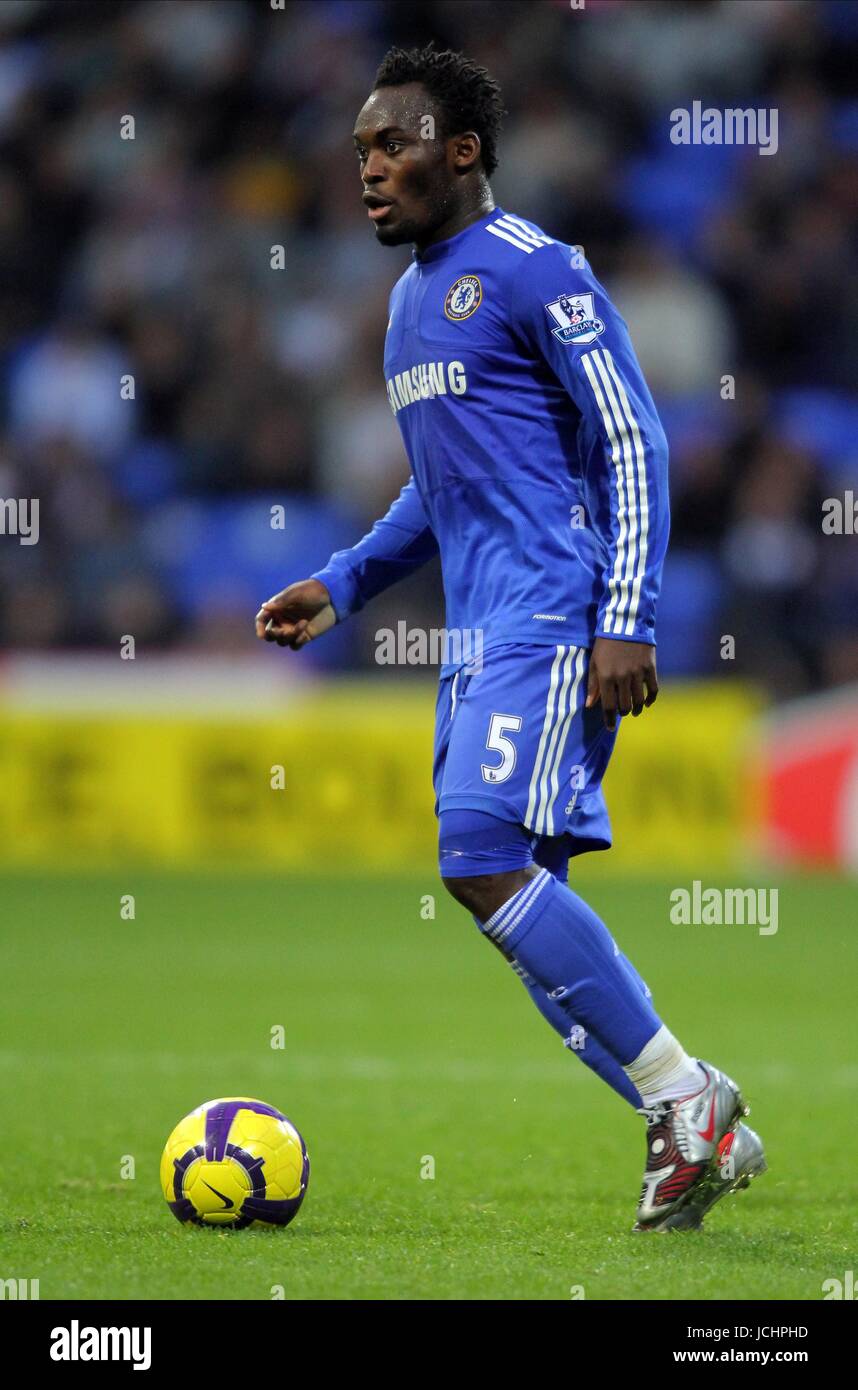 Essien chelsea fc player hi-res stock photography and images - Alamy