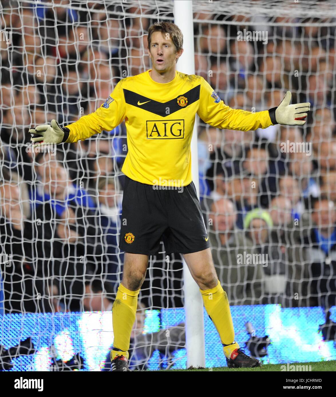 Stamford bridge edwin van der sar hi-res stock photography and images ...