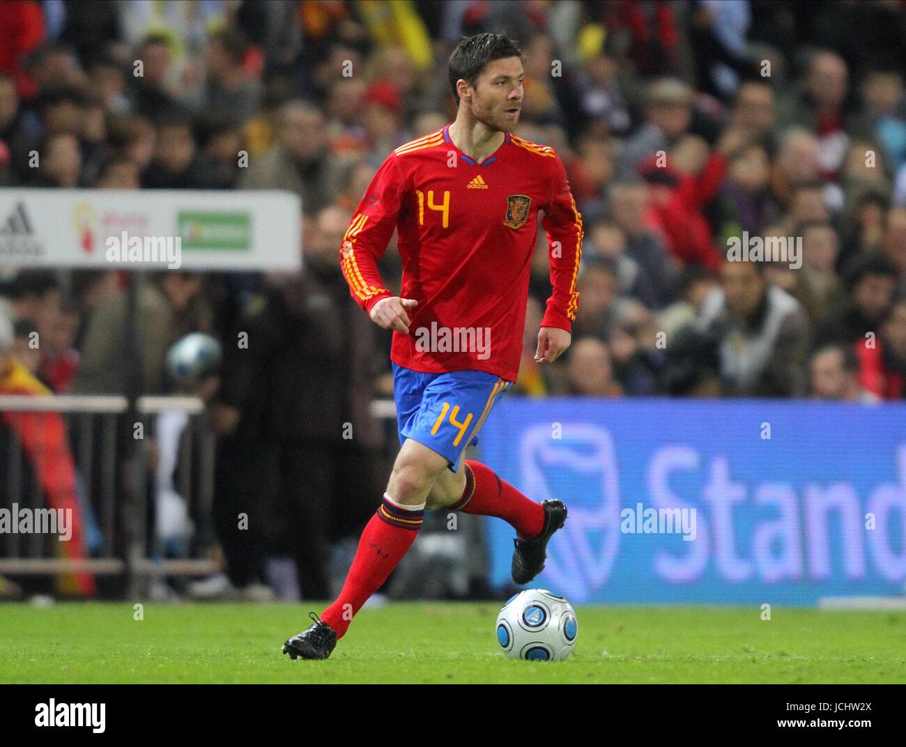XABI ALONSO SPAIN & REAL MADRID CF SPAIN V ARGENTINA ESTADIO VICENTE ...