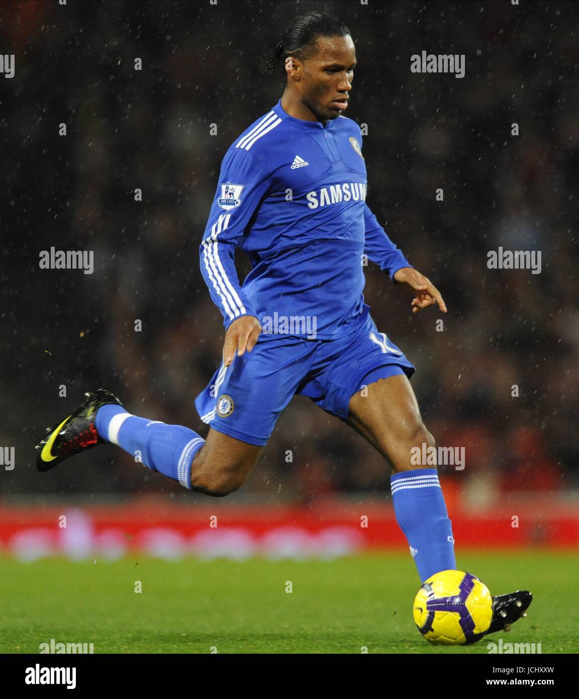 DIDIER DROGBA CHELSEA FC ARSENAL V CHELSEA EMIRATES STADIUM, LONDON ...