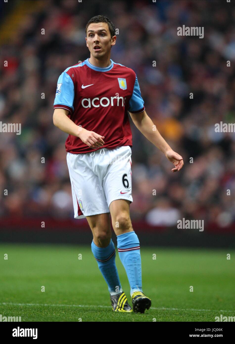STEWART DOWNING ASTON VILLA FC ASTON VILLA V HULL CITY VILLA PARK ...
