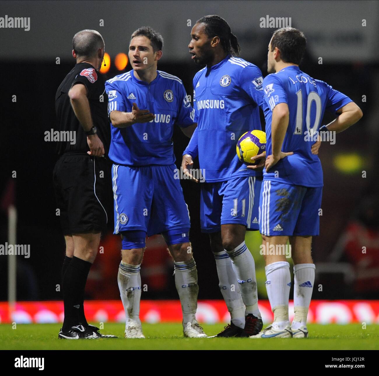 FRANK LAMPARD, DIDIER DROGBA & JOE COLE ARGUE WITH REFEREE MIKE DEAN ...