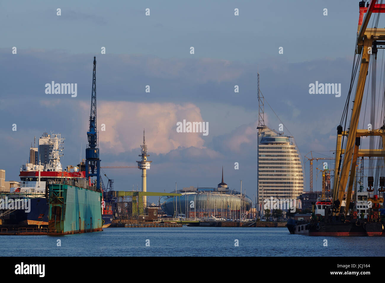 The inner city and skyline of Bremerhaven (Germany, federal state ...