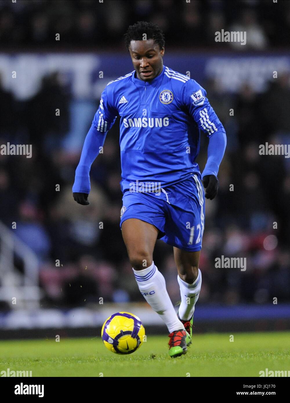 John obi mikel chelsea may hi-res stock photography and images - Alamy