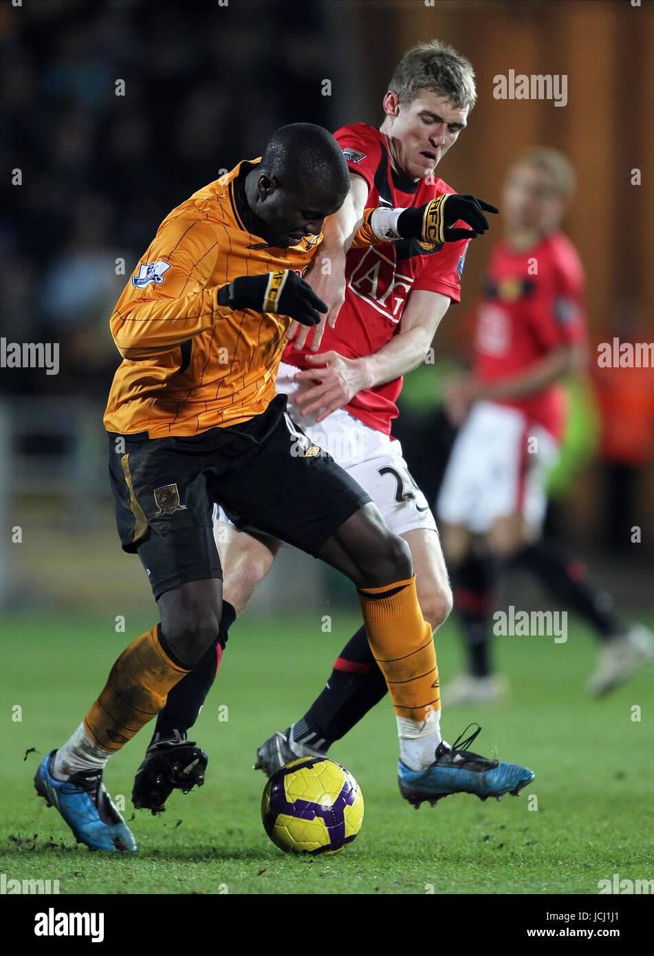 JOSMER ALTIDORE & DARREN FLETCHER HULL CITY V MANCHESTER UNITED HULL ...