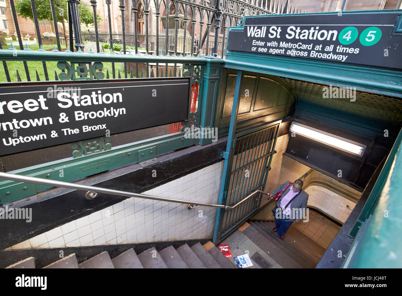 wall street station New York City USA Stock Photo - Alamy