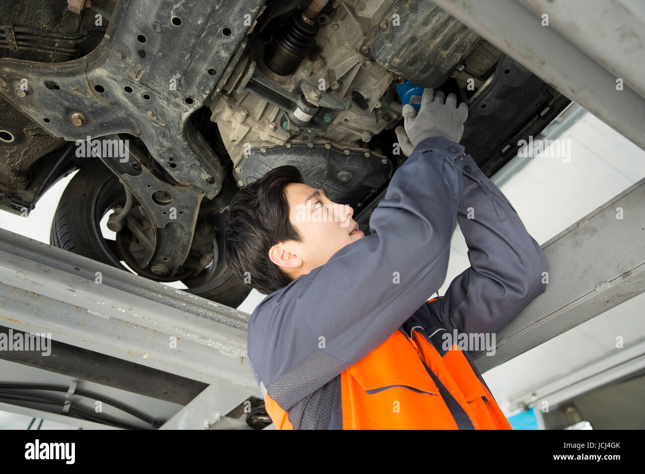 Side angle car hi-res stock photography and images - Alamy