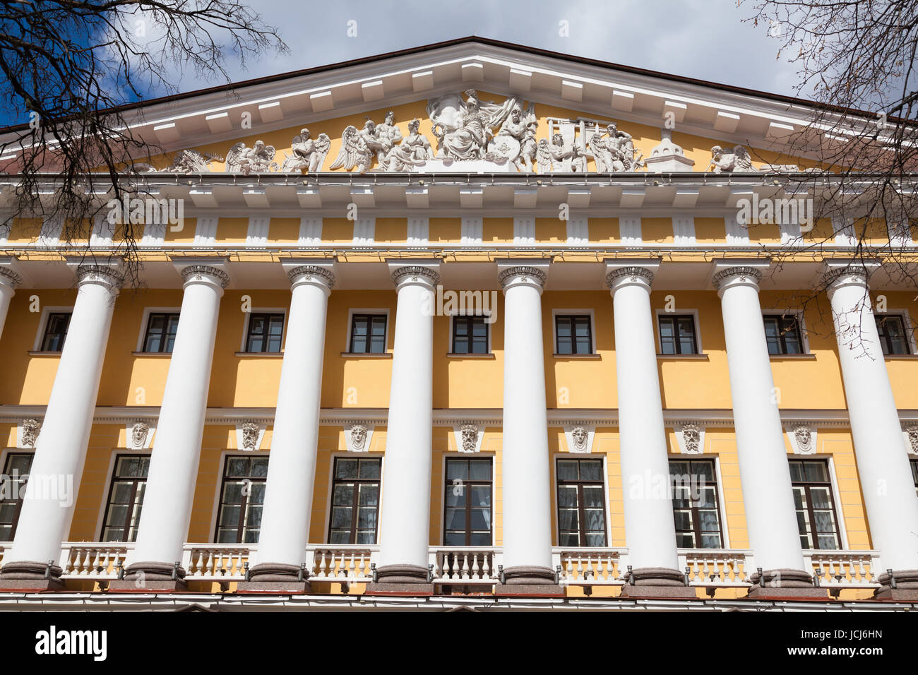 Columned facade hi-res stock photography and images - Alamy