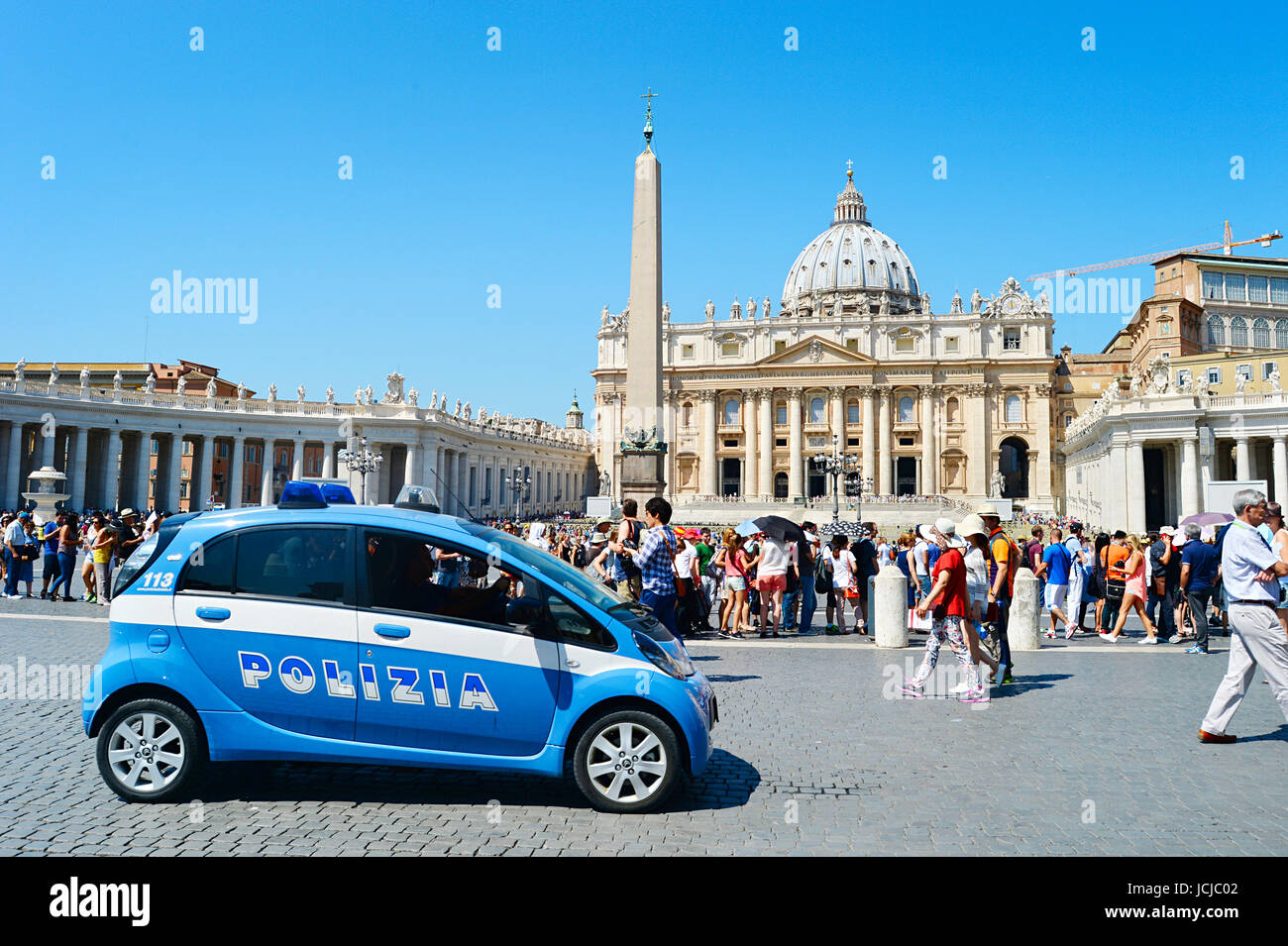 Vatican car hi-res stock photography and images - Alamy