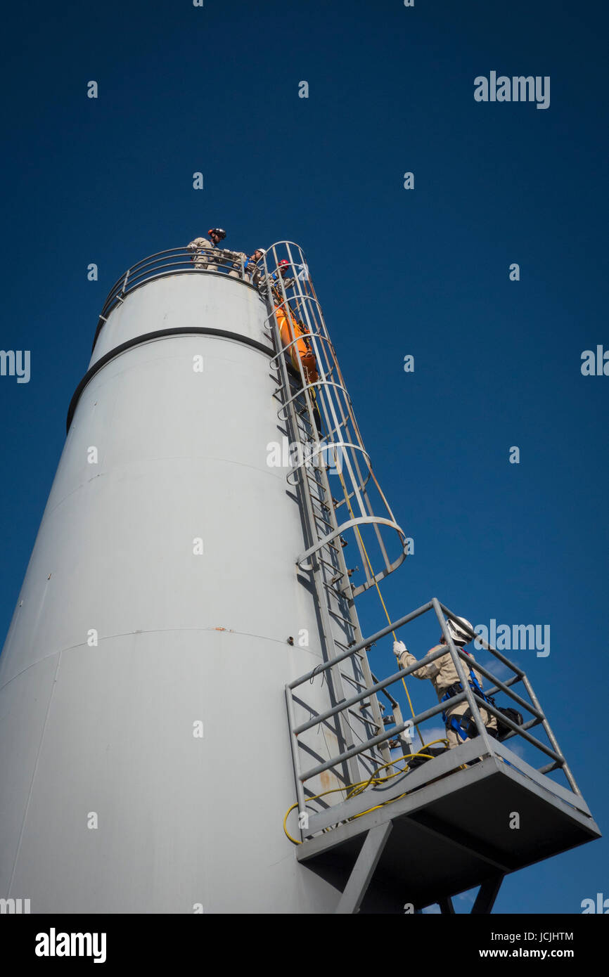 Confined space evacuation hi-res stock photography and images - Alamy