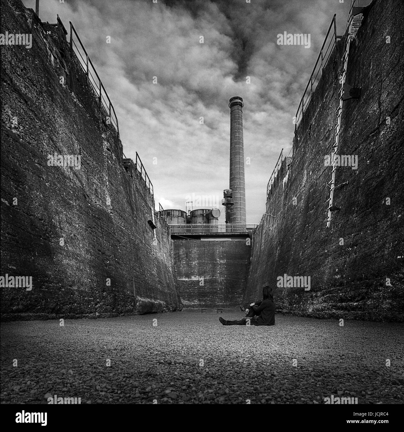 Pressure barrier Black and White Stock Photos & Images - Alamy