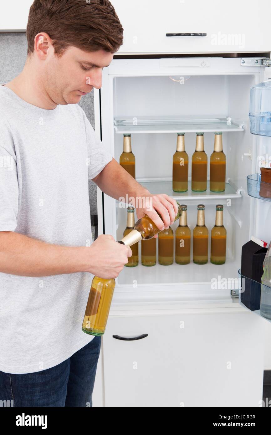 Opening glass refrigerator door hi-res stock photography and images - Alamy