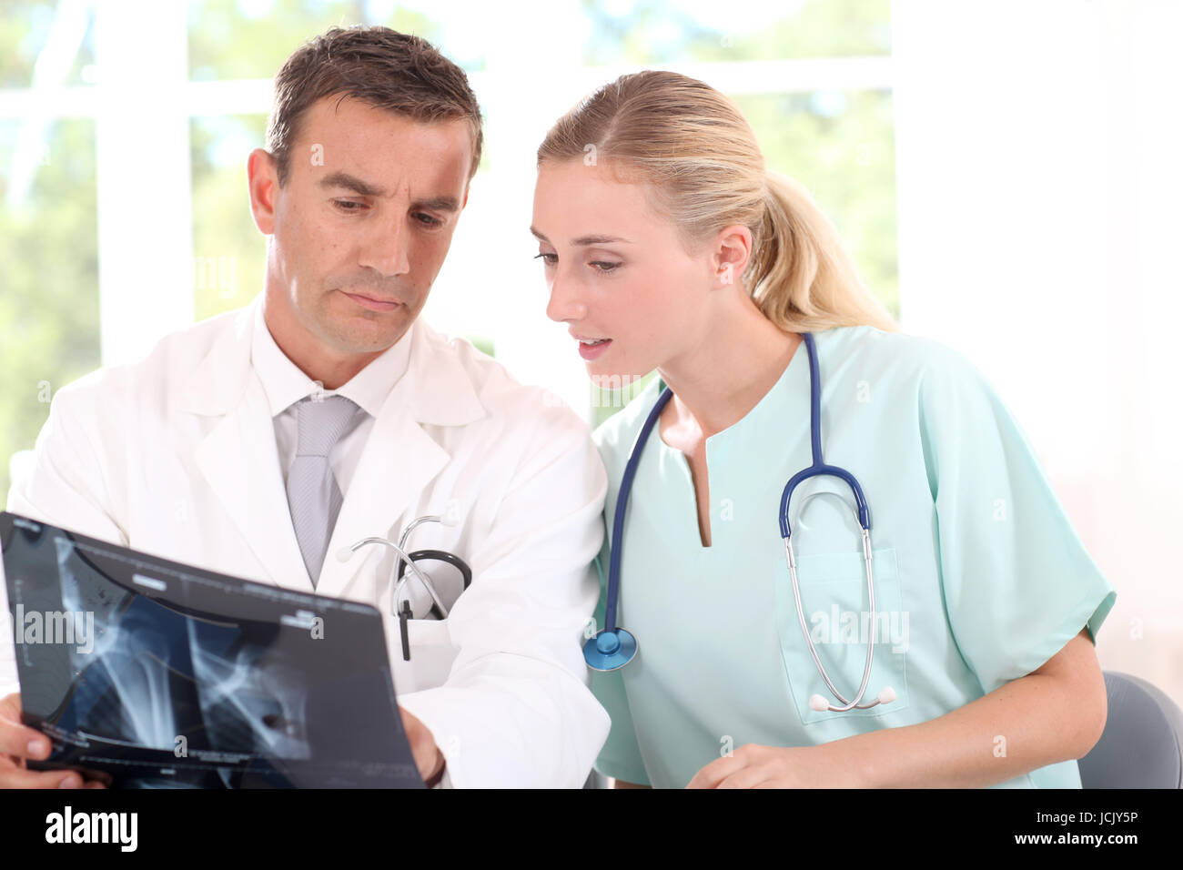 Medical people in work meeting Stock Photo - Alamy