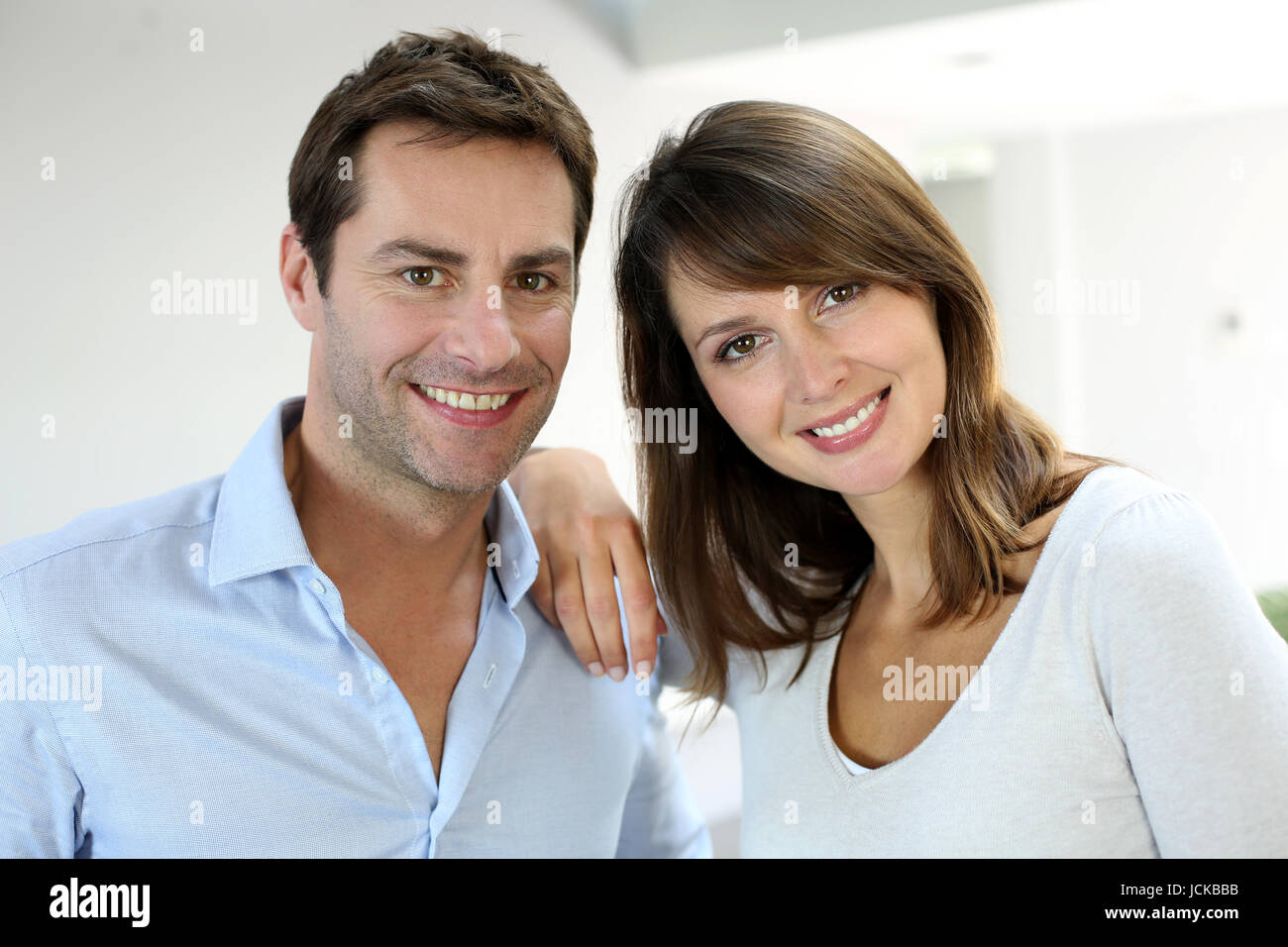 Portrait of married couple at home Stock Photo - Alamy